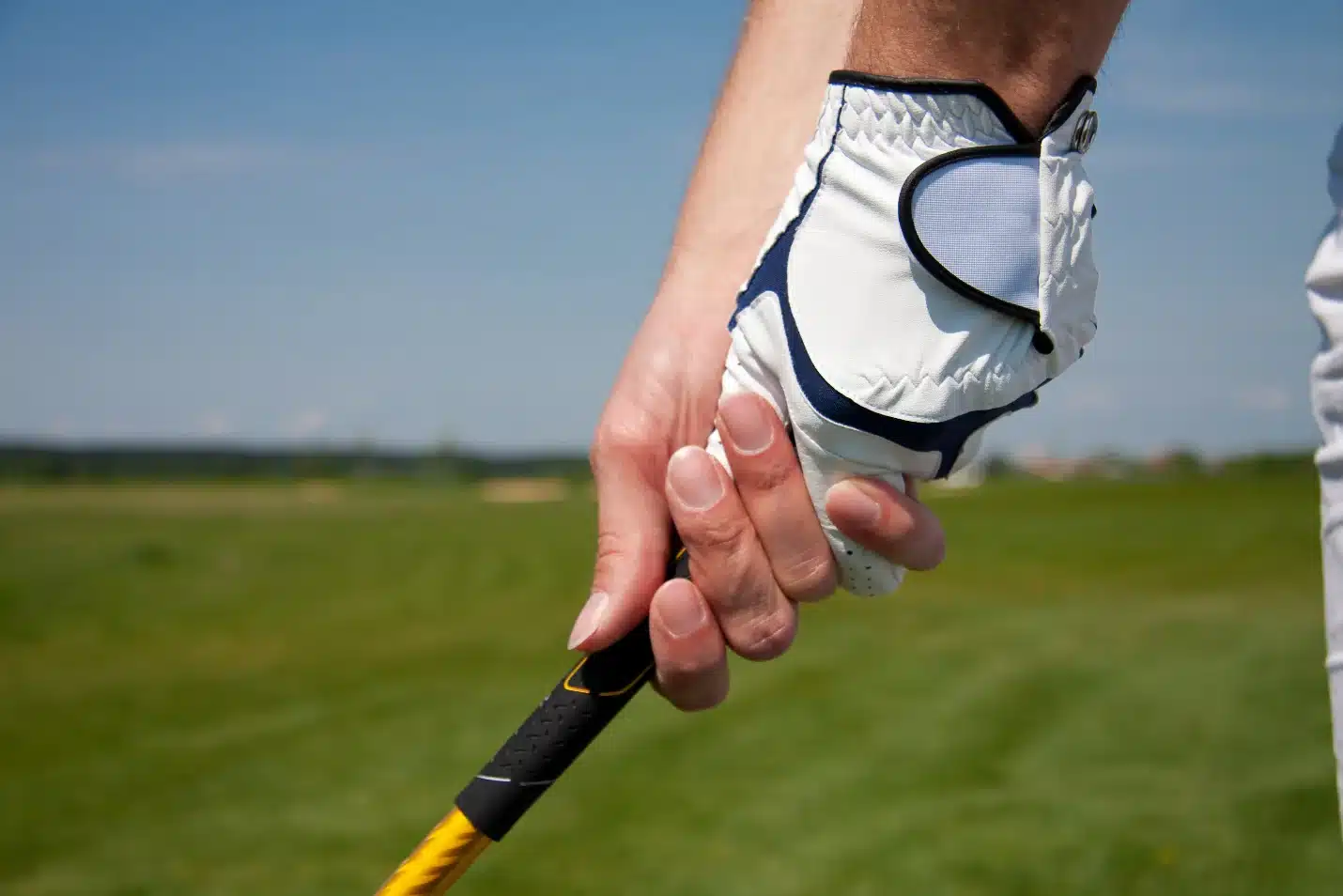 Beginner Guide: How To Build A Golf Grip - Eynesbury Golf
